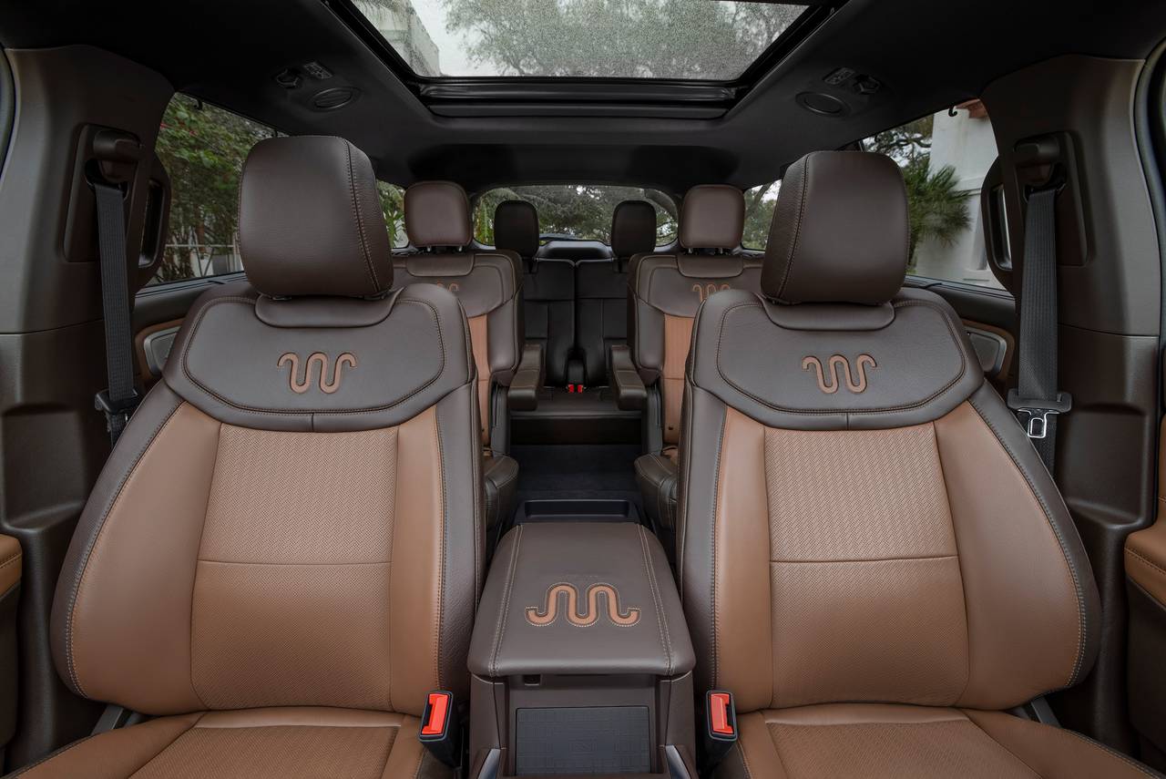 2024 explorer interior